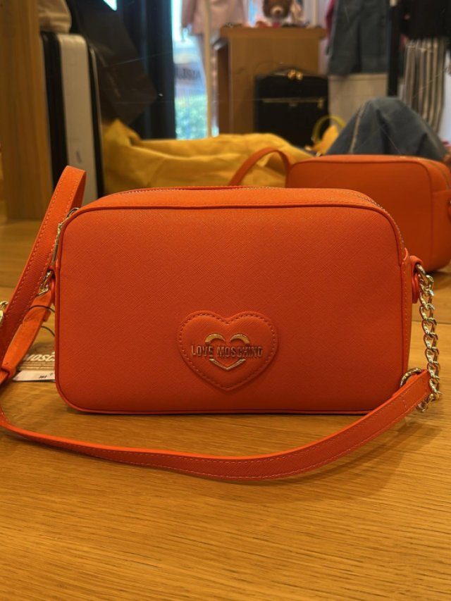 MY3118 LOVE MOSCHINO 相機袋 (貨期預7月尾) - 🌈RainbowSweetie🌈