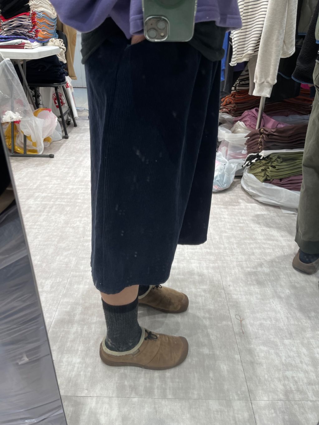 Radio ️冬季新款 燈心絨7分闊褲R12 W26-40'HIP50'L27 - BLOOMKOREA FASHION