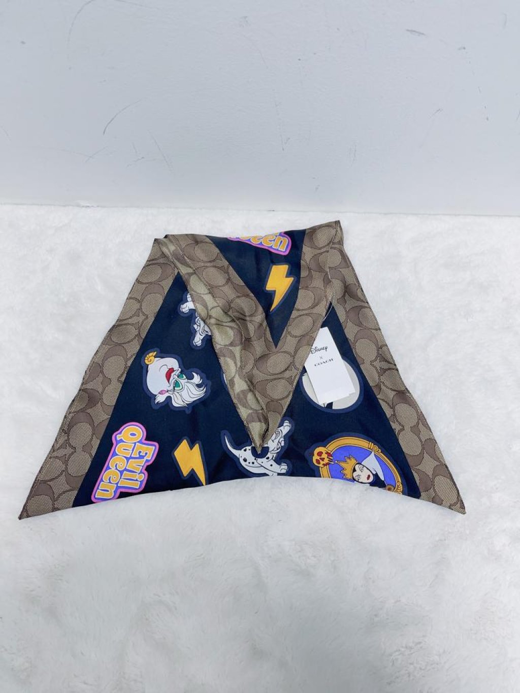 Coach Disney X Coach Signature Villains Print Silk Diamond Scarf 陳記美加代購 