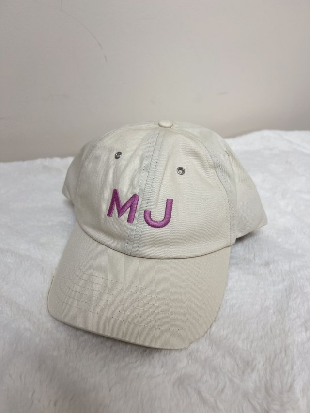 Marc Jacbos MJ Logo Baseball Cap Chalk - 陳記美加代購