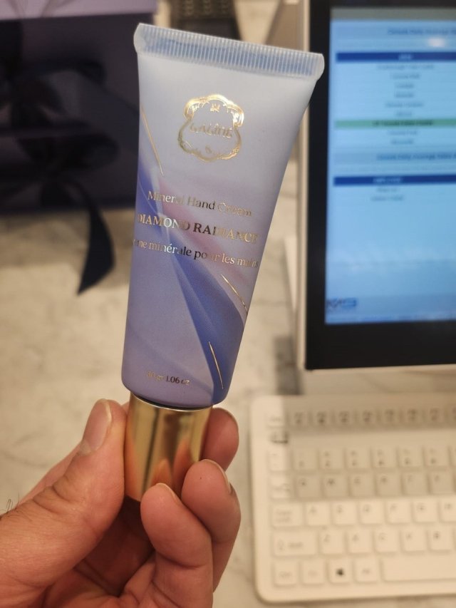 LALINE 鑽石光彩MINI HAND CREAM 30G - Best Buy 724 Limited